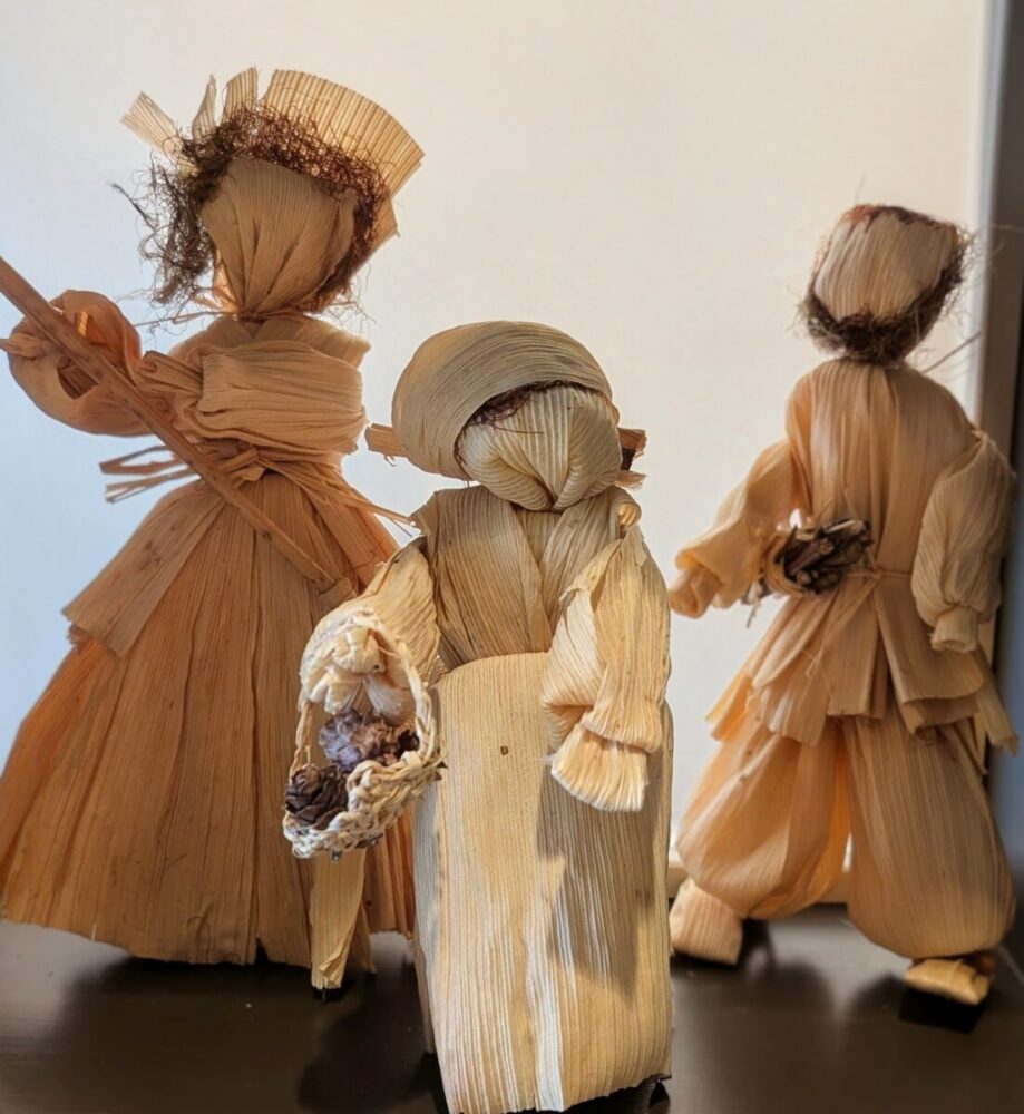 Autumn Crafting: Corn Husk Dolls | Jansen Art Center